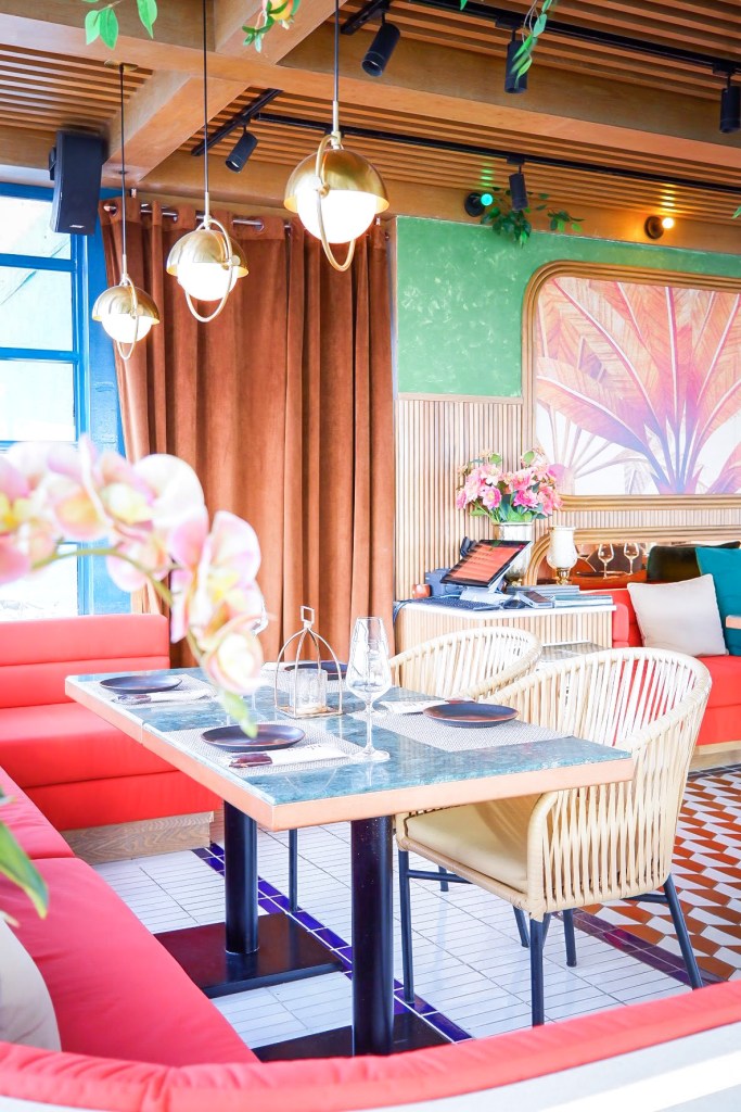 รีวิว Pippa Restaurant Rooftop