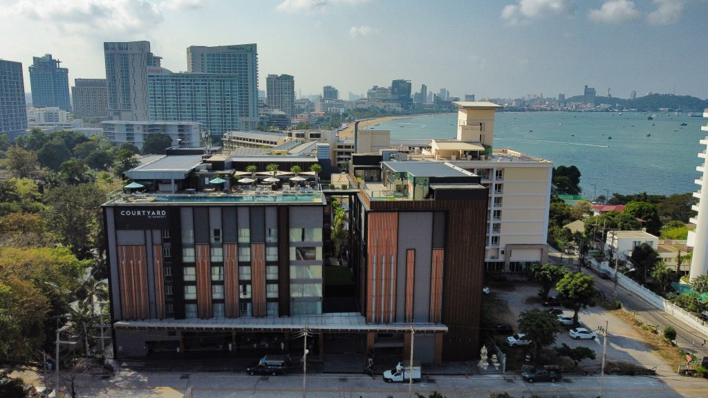 รีวิว Courtyard by Marriott North Pattaya ที่พักพัทยาบรรยากาศดี